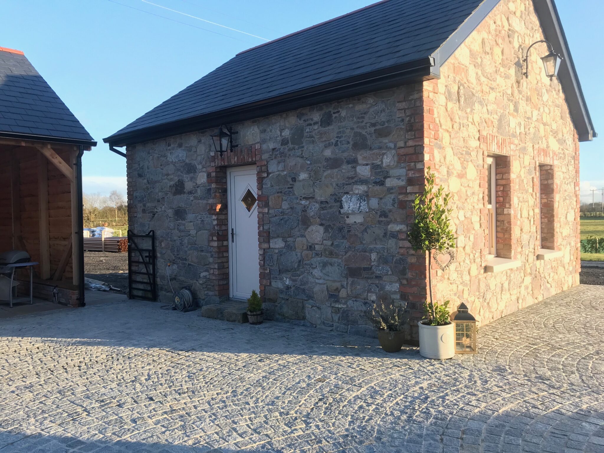 Limestone & Red Brick House Project - Trinity Stone