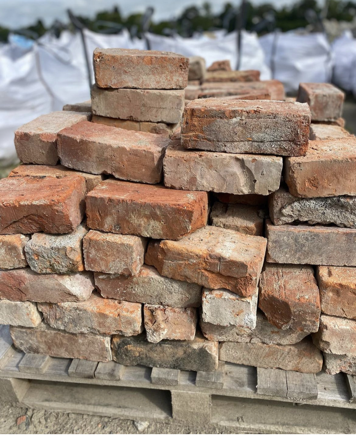 Versatile Reclaimed Brick - Trinity Stone